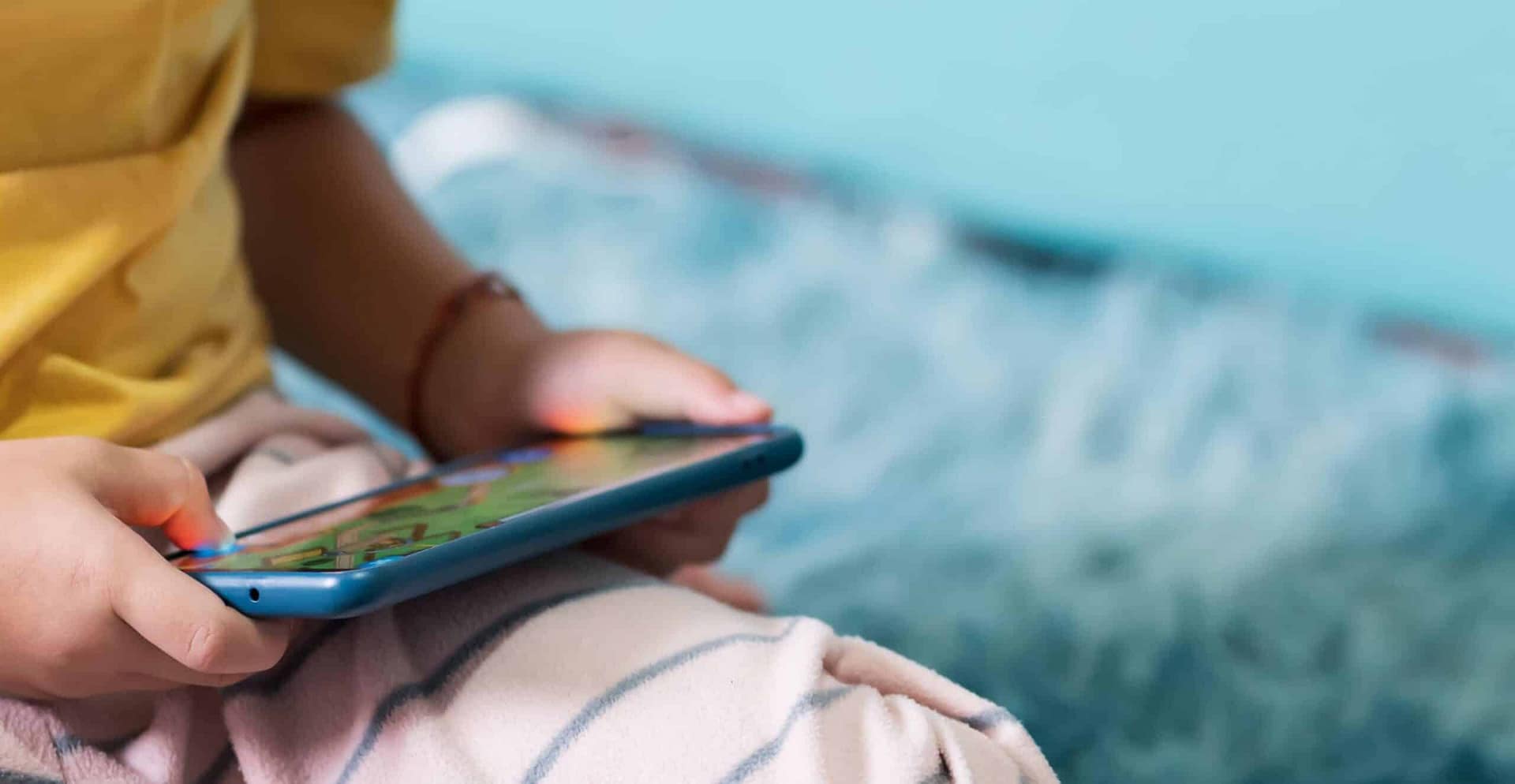 8 Warning Signs Of Online Grooming Parents Need To Know, As 84% Rise Is ...